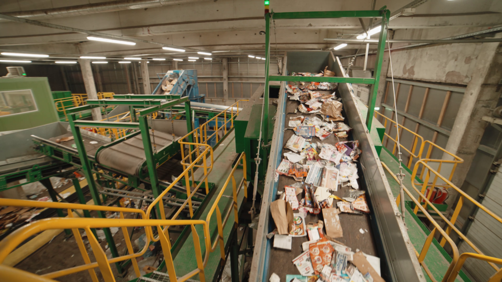 Ragn-Sells: Plastic Packaging Waste and Waste Paper Sorting Line - Azortum